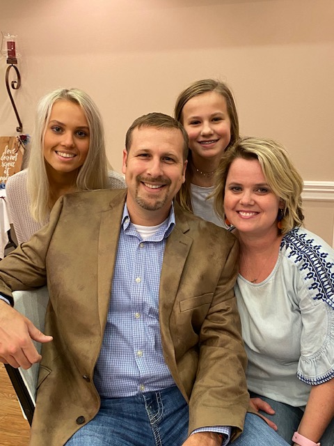 The Garon Family – Talon Times